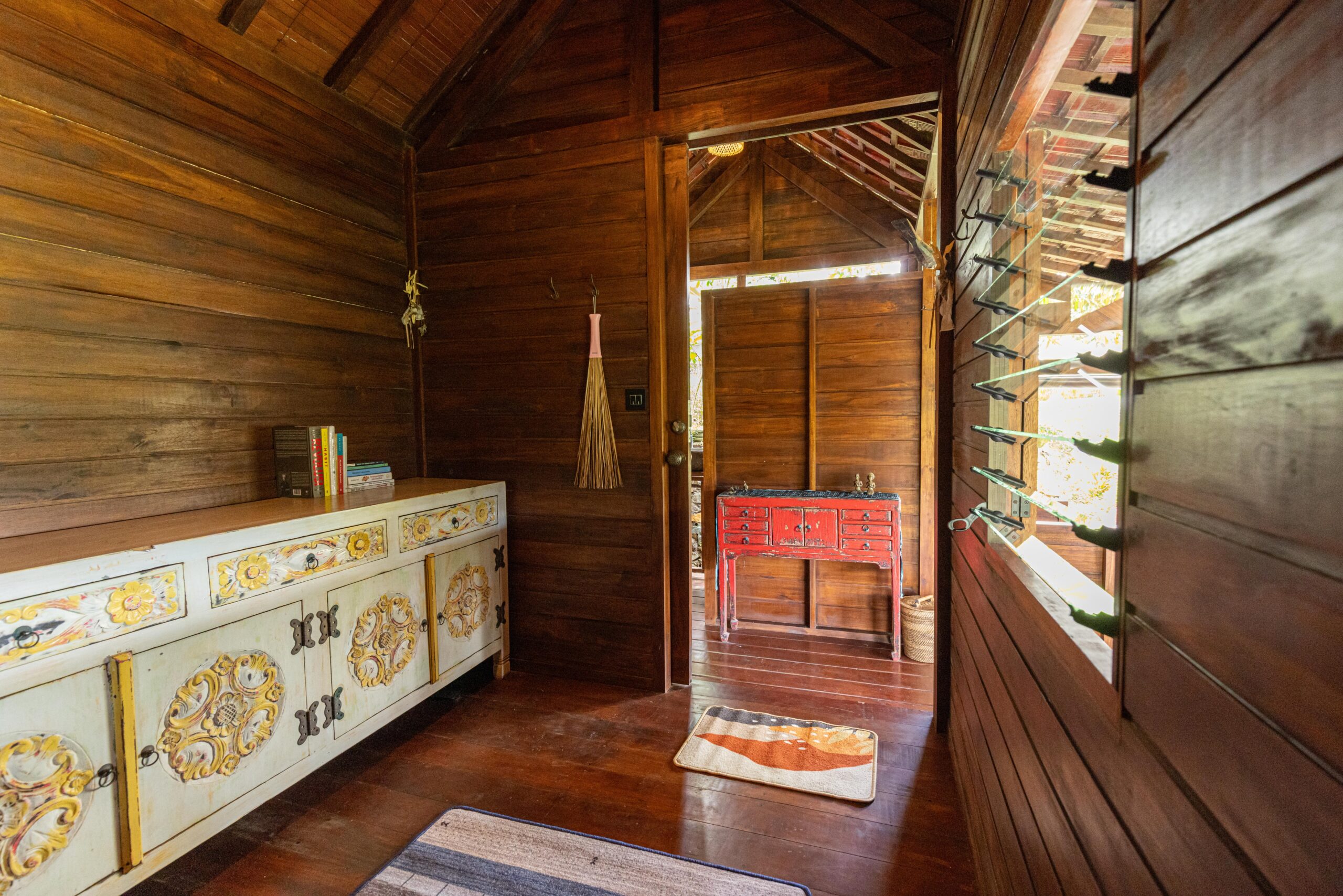 Tangi Wooden House - Sanda Plantation Hideaway